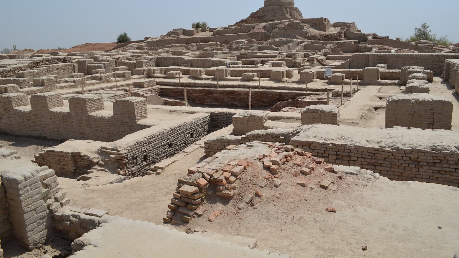 Urban Planning and Architecture of the Indus Valley Civilization ...